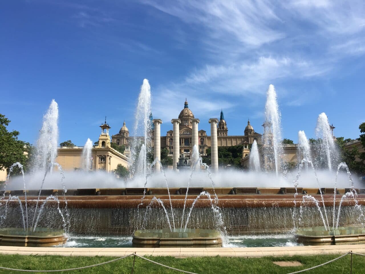 The Magic Fountain of Montjuïc Reopens in September 2025 | Free Light ...